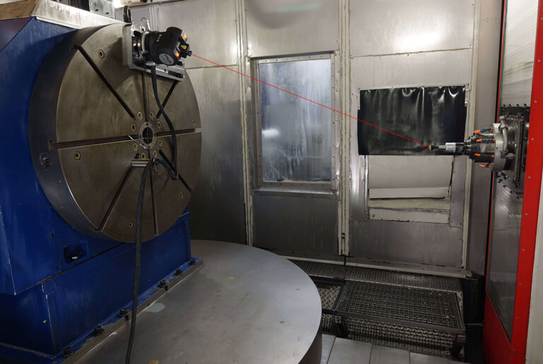 Increase machine tool accuracy in six axes of movement - HEIDENHAIN