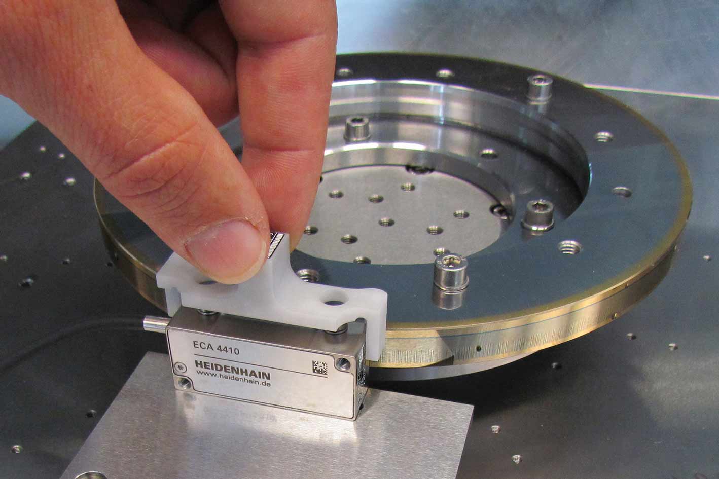 ECA 4000 Absolute Angle Encoder For Universal Utilization - HEIDENHAIN