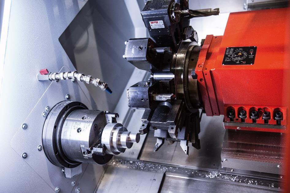 The CNC PILOT 640 lather control from HEIDENHAIN - HEIDENHAIN